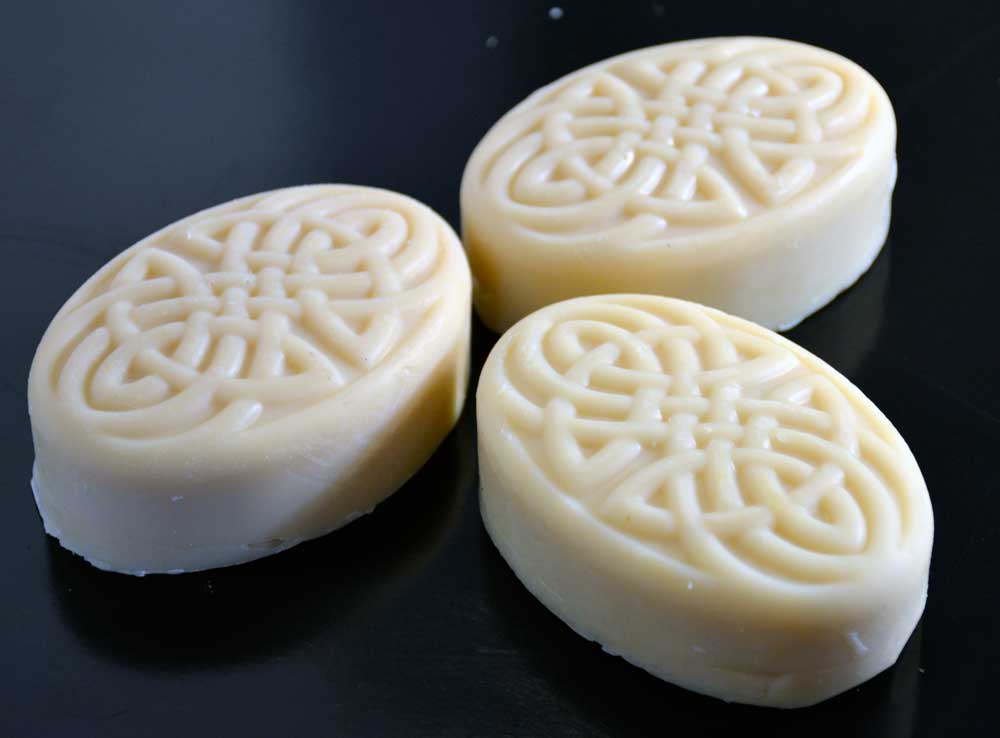 Little Avalon's Soapistry – delight your body, delight your senses today